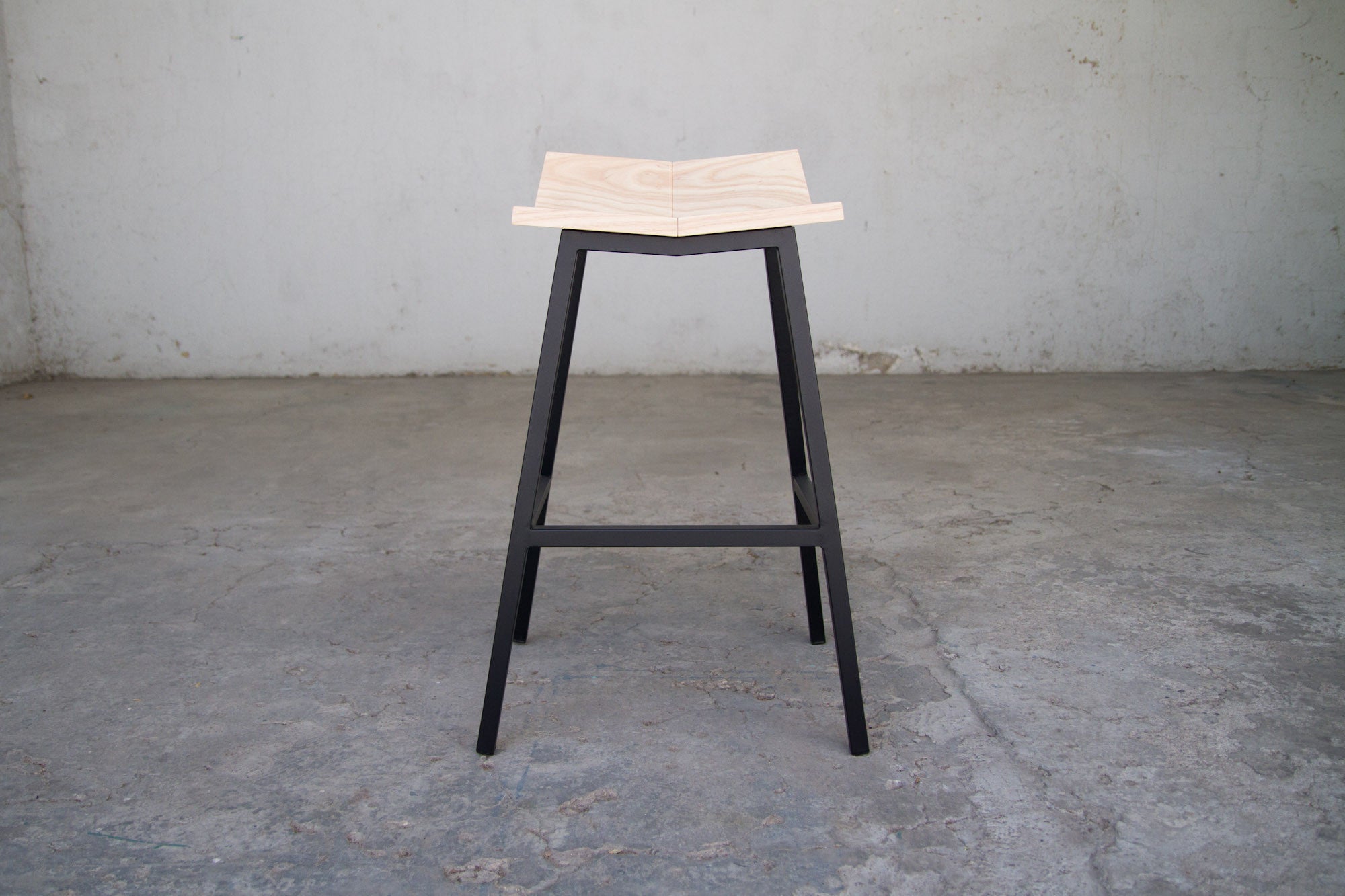 V Stool- Low back – the Curious