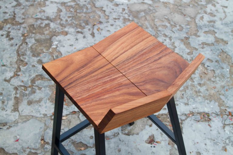 V Stool- Low back – the Curious