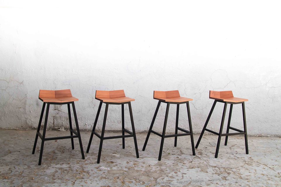 V Stool- Low back – the Curious