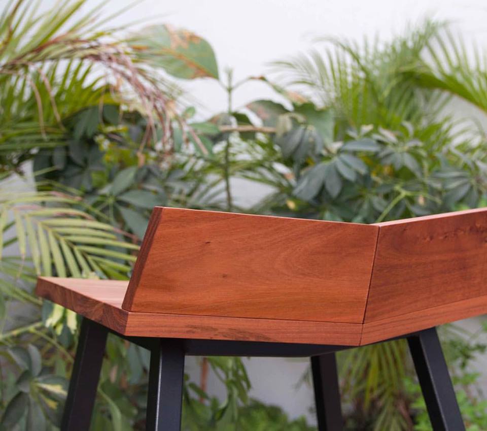 V Stool- Low back – the Curious